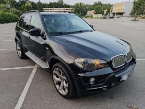 Black BMW X5 2008 in Kedainiai, with an engine capacity of 2.99 L and mileage of 280 thousand km for 7399 €, photo 5 on AUTOMOTO.COM.LV