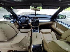 Black BMW X5 2008 in Kedainiai, with an engine capacity of 2.99 L and mileage of 280 thousand km for 7399 €, photo 16 on AUTOMOTO.COM.LV