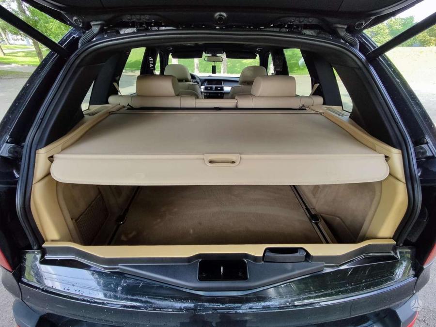 Black BMW X5 2008 in Kedainiai, with an engine capacity of 2.99 L and mileage of 280 thousand km for 7399 €, photo 27 on AUTOMOTO.COM.LV