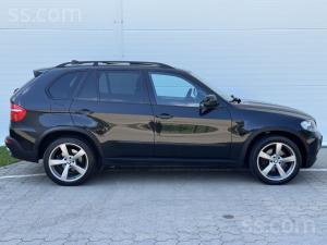 Melns BMW X5 2008 Rīga, ar dzinēja tilpumu 3.00 L un nobraukumu 250 tūkst. km par 9490 €, foto 9 vietnē AUTOMOTO.COM.LV