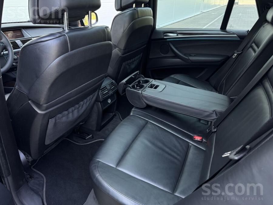 Melns BMW X5 2008 Rīga, ar dzinēja tilpumu 3.00 L un nobraukumu 250 tūkst. km par 9490 €, foto 13 vietnē AUTOMOTO.COM.LV
