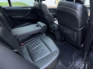 Melns BMW X5 2008 Rīga, ar dzinēja tilpumu 3.00 L un nobraukumu 250 tūkst. km par 9490 €, foto 14 vietnē AUTOMOTO.COM.LV