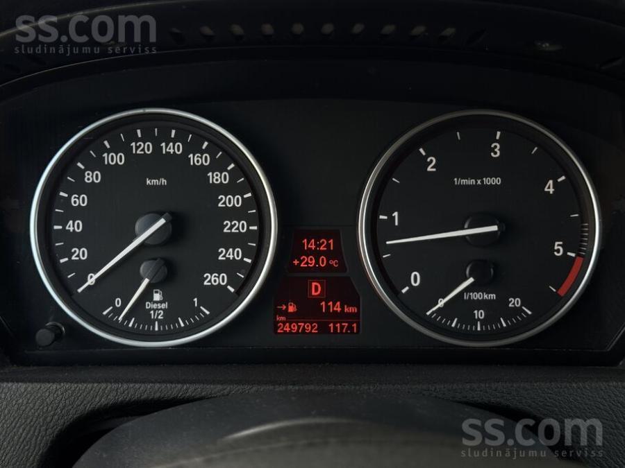 Melns BMW X5 2008 Rīga, ar dzinēja tilpumu 3.00 L un nobraukumu 250 tūkst. km par 9490 €, foto 27 vietnē AUTOMOTO.COM.LV