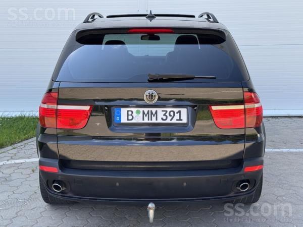Melns BMW X5 2008 Rīga, ar dzinēja tilpumu 3.00 L un nobraukumu 250 tūkst. km par 9490 €, foto 5 vietnē AUTOMOTO.COM.LV