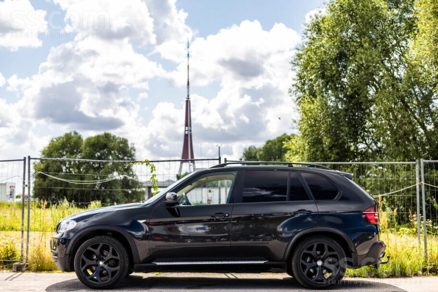 Melns BMW X5 2008 Rīga, ar dzinēja tilpumu 3.00 L un nobraukumu 318 tūkst. km par 7990 €, foto 5 vietnē AUTOMOTO.COM.LV
