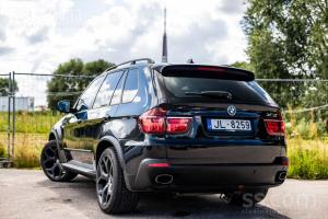 Melns BMW X5 2008 Rīga, ar dzinēja tilpumu 3.00 L un nobraukumu 318 tūkst. km par 7990 €, foto 7 vietnē AUTOMOTO.COM.LV