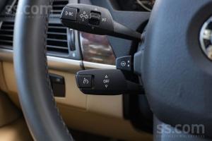 Melns BMW X5 2008 Rīga, ar dzinēja tilpumu 3.00 L un nobraukumu 318 tūkst. km par 7990 €, foto 18 vietnē AUTOMOTO.COM.LV