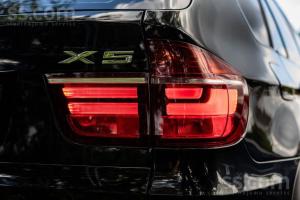 Melns BMW X5 2008 Rīga, ar dzinēja tilpumu 3.00 L un nobraukumu 318 tūkst. km par 7990 €, foto 29 vietnē AUTOMOTO.COM.LV