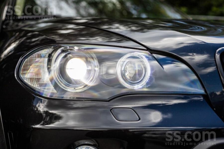 Melns BMW X5 2008 Rīga, ar dzinēja tilpumu 3.00 L un nobraukumu 318 tūkst. km par 7990 €, foto 30 vietnē AUTOMOTO.COM.LV