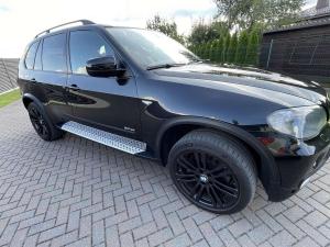 Melns BMW X5 2008 Kauņa, ar dzinēja tilpumu 2.99 L un nobraukumu 422 tūkst. km par 8550 €, foto 5 vietnē AUTOMOTO.COM.LV