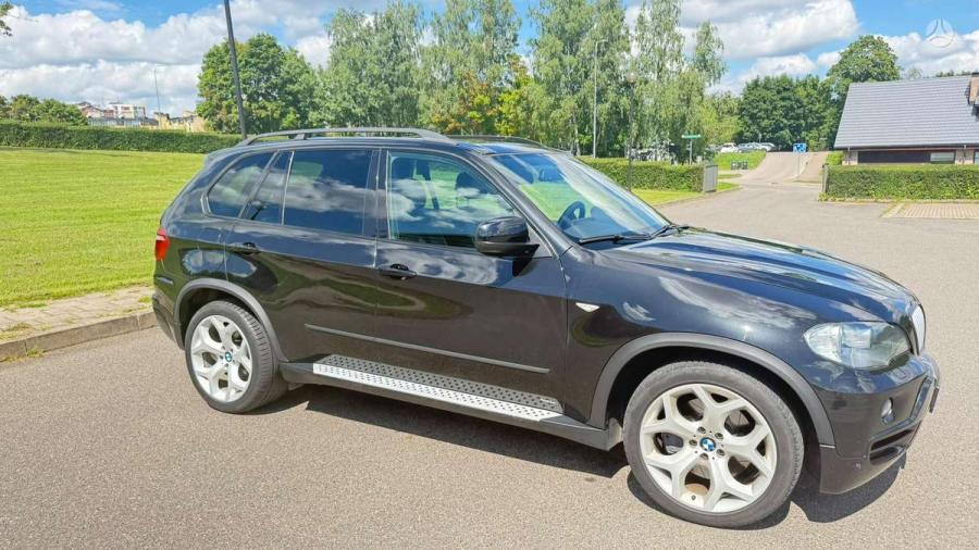 Черный БМВ Х5 2008 в Вильнюс, объемом двигателя 2.99 л и пробегом 390 тыс. км за 8900 €, фото 5 на AUTOMOTO.COM.LV