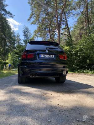 Black BMW X5 2008 in Vilnius, with an engine capacity of 4.80 L and mileage of 196 thousand km for 7000 €, photo 5 on AUTOMOTO.COM.LV