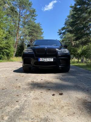 Black BMW X5 2008 in Vilnius, with an engine capacity of 4.80 L and mileage of 196 thousand km for 7000 €, photo 9 on AUTOMOTO.COM.LV