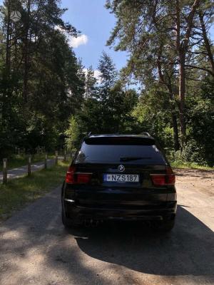 Black BMW X5 2008 in Vilnius, with an engine capacity of 4.80 L and mileage of 196 thousand km for 7000 €, photo 15 on AUTOMOTO.COM.LV