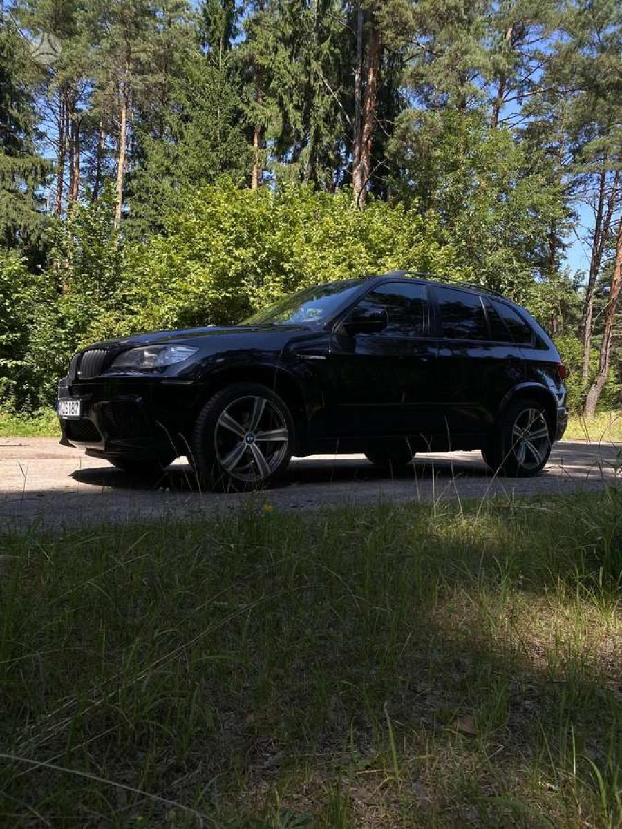 Black BMW X5 2008 in Vilnius, with an engine capacity of 4.80 L and mileage of 196 thousand km for 7000 €, photo 19 on AUTOMOTO.COM.LV