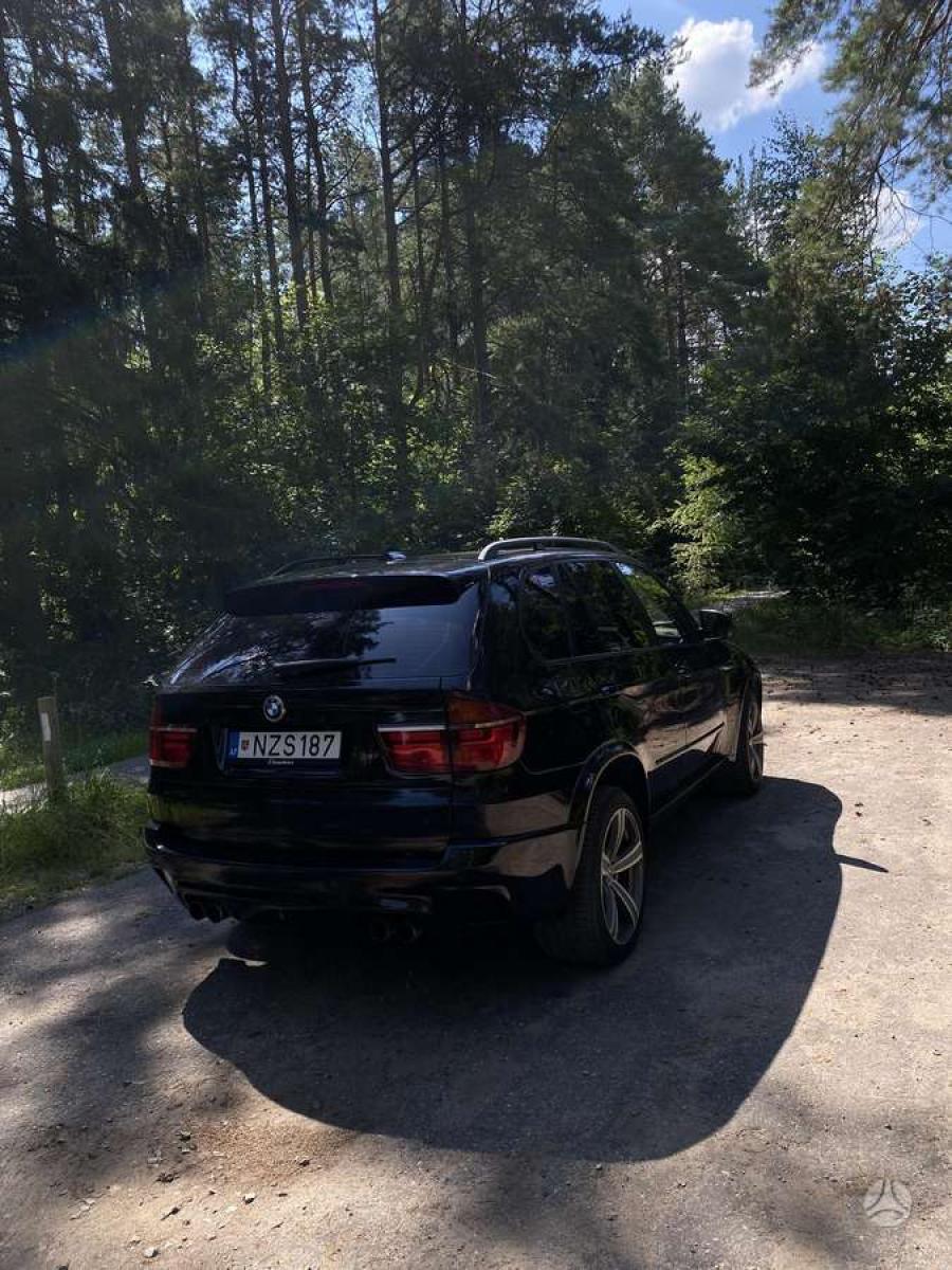 Black BMW X5 2008 in Vilnius, with an engine capacity of 4.80 L and mileage of 196 thousand km for 7000 €, photo 21 on AUTOMOTO.COM.LV