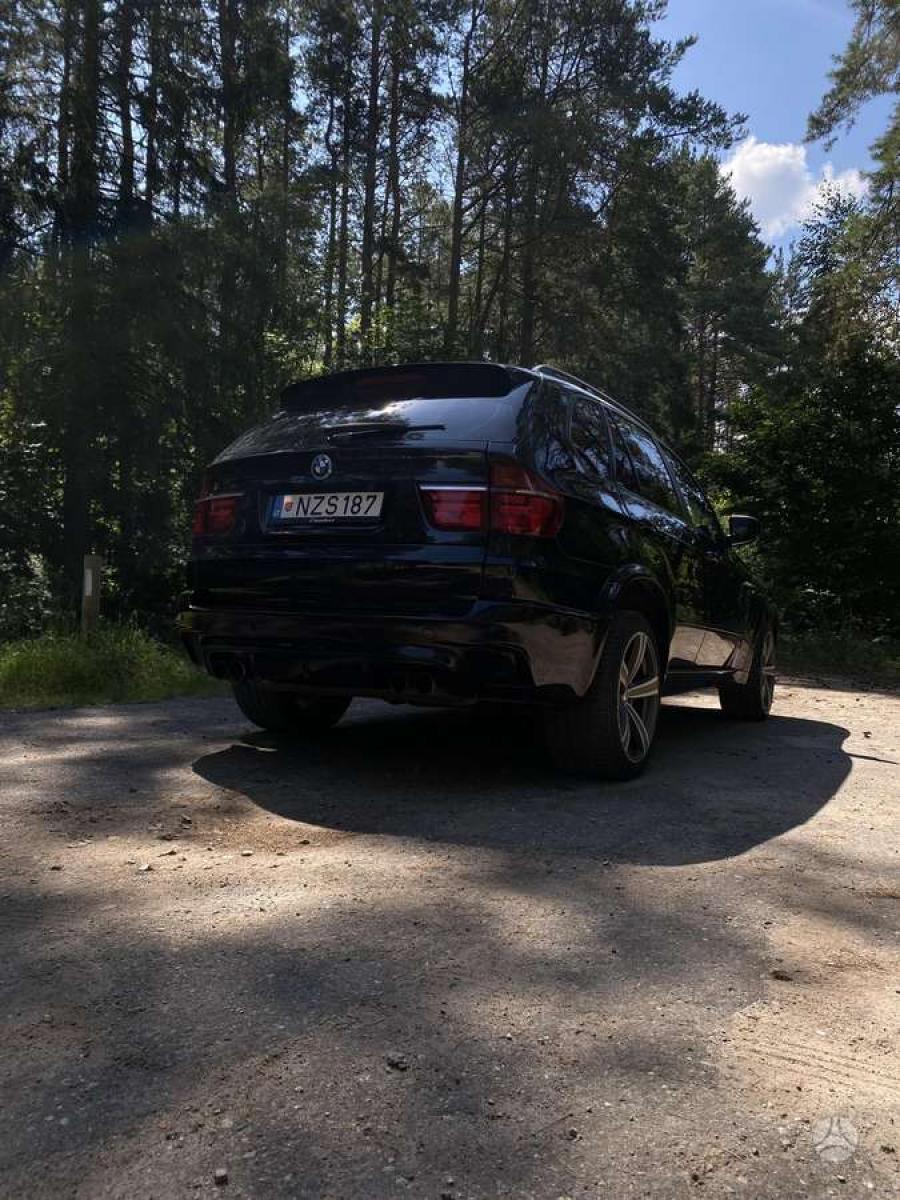 Black BMW X5 2008 in Vilnius, with an engine capacity of 4.80 L and mileage of 196 thousand km for 7000 €, photo 22 on AUTOMOTO.COM.LV
