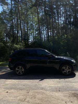 Black BMW X5 2008 in Vilnius, with an engine capacity of 4.80 L and mileage of 196 thousand km for 7000 €, photo 23 on AUTOMOTO.COM.LV