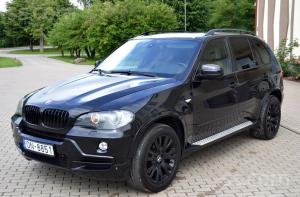 Melns BMW X5 2008 Tukums, ar dzinēja tilpumu 3.00 L un nobraukumu 435 tūkst. km par 8500 €, foto  vietnē AUTOMOTO.COM.LV