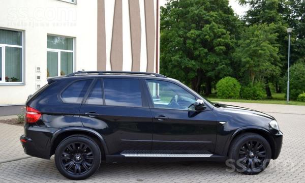 Melns BMW X5 2008 Tukums, ar dzinēja tilpumu 3.00 L un nobraukumu 435 tūkst. km par 8500 €, foto 7 vietnē AUTOMOTO.COM.LV
