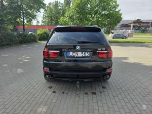 Black BMW X5 2008 in Kaunas, with an engine capacity of 2.99 L and mileage of 360 thousand km for 8300 €, photo 9 on AUTOMOTO.COM.LV