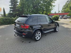 Black BMW X5 2008 in Kaunas, with an engine capacity of 2.99 L and mileage of 360 thousand km for 8300 €, photo 10 on AUTOMOTO.COM.LV