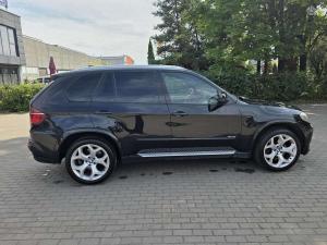 Black BMW X5 2008 in Kaunas, with an engine capacity of 2.99 L and mileage of 360 thousand km for 8300 €, photo 11 on AUTOMOTO.COM.LV