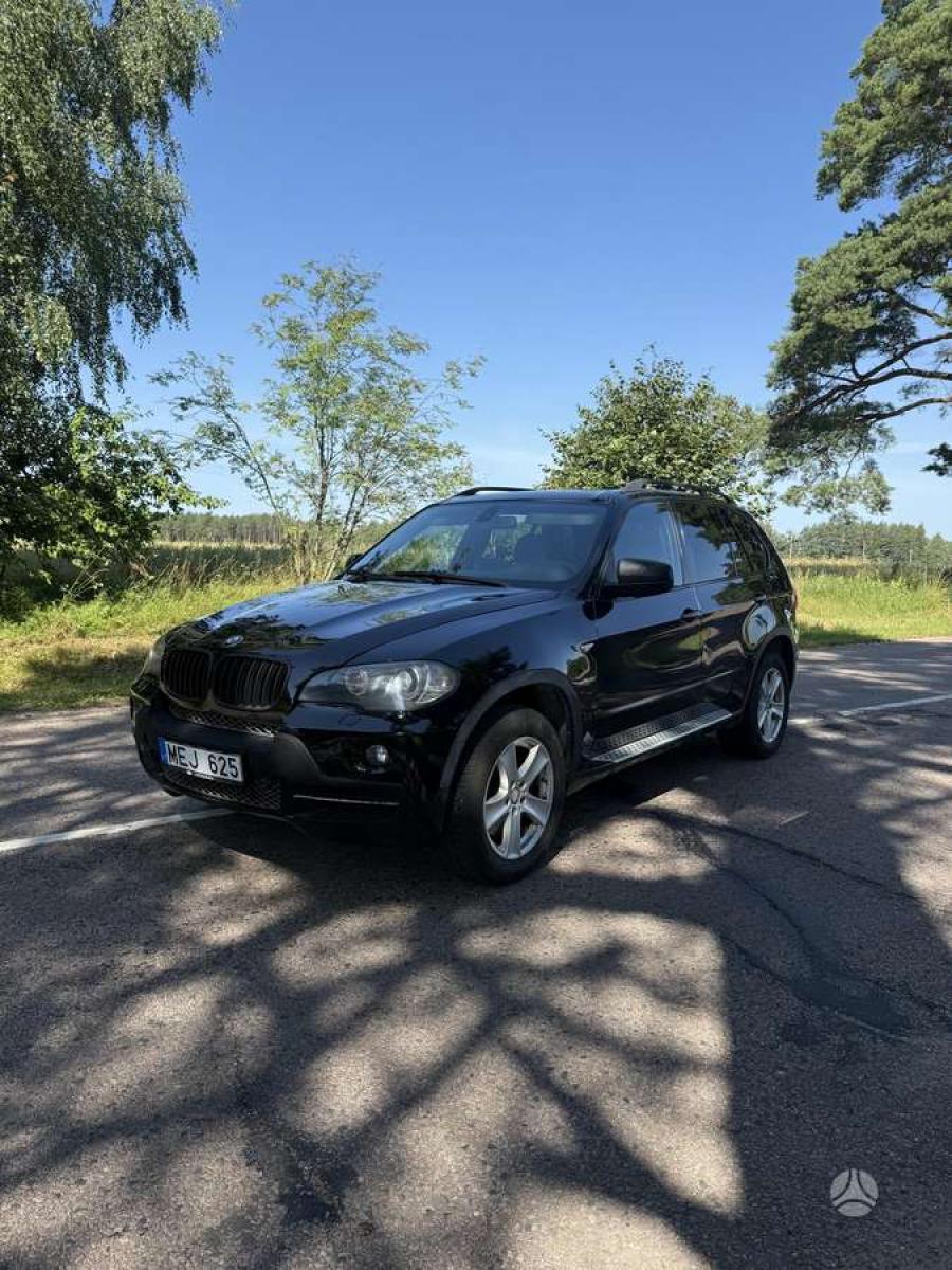 Melns BMW X5 2008 Viļņa, ar dzinēja tilpumu 2.99 L un nobraukumu 263 tūkst. km par 4250 €, foto 1 vietnē AUTOMOTO.COM.LV