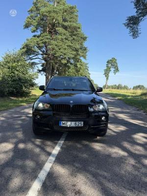 Melns BMW X5 2008 Viļņa, ar dzinēja tilpumu 2.99 L un nobraukumu 263 tūkst. km par 4250 €, foto 3 vietnē AUTOMOTO.COM.LV