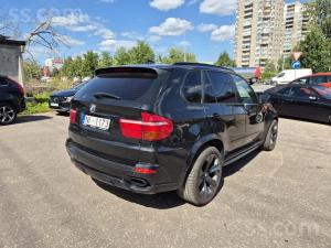 Melns BMW X5 2008 Rīga, ar dzinēja tilpumu 3.00 L un nobraukumu 284 tūkst. km par 9490 €, foto 7 vietnē AUTOMOTO.COM.LV