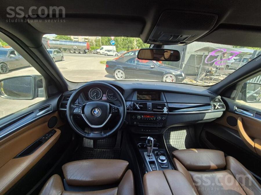 Melns BMW X5 2008 Rīga, ar dzinēja tilpumu 3.00 L un nobraukumu 284 tūkst. km par 9490 €, foto 11 vietnē AUTOMOTO.COM.LV