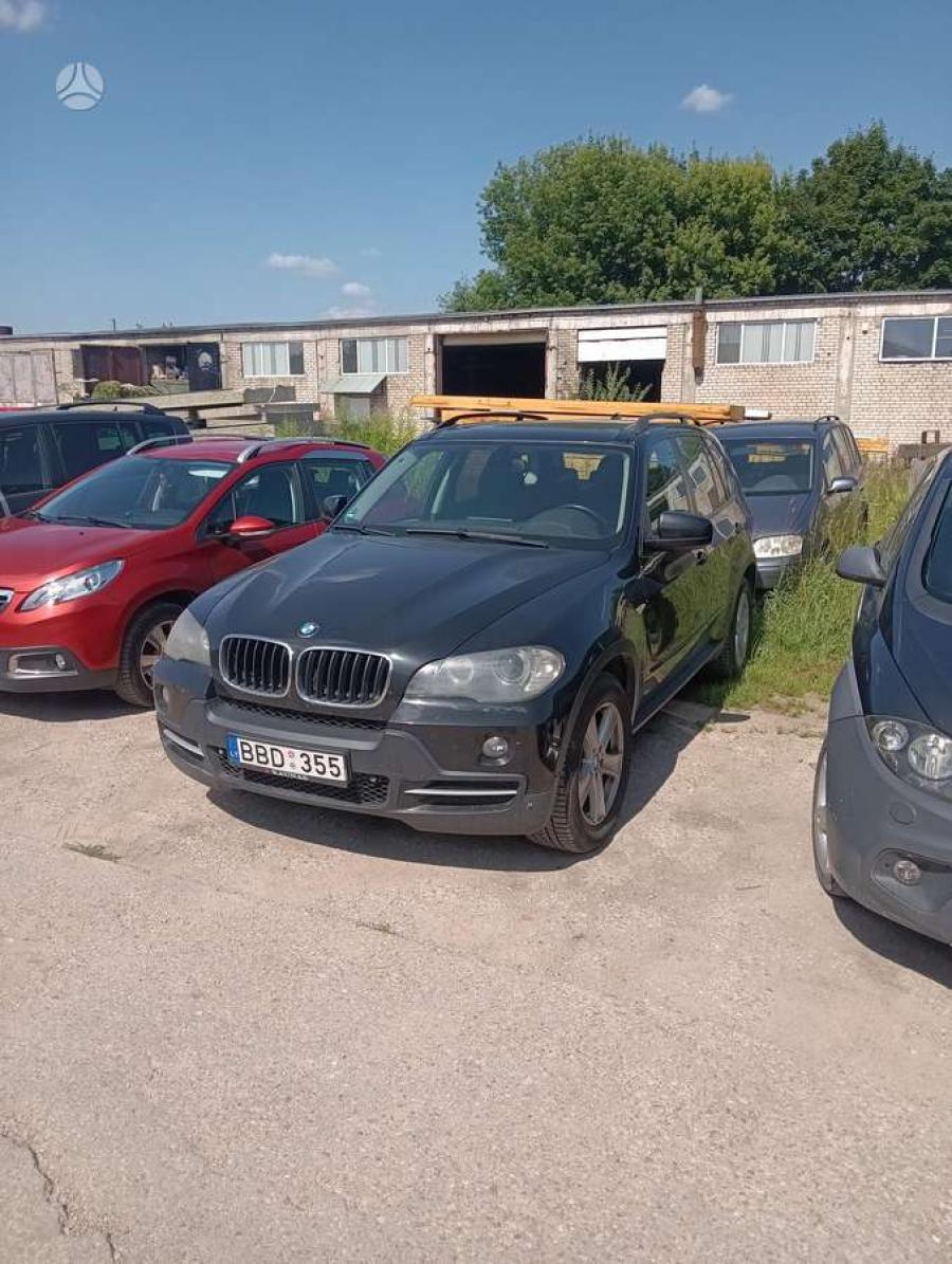 Melns BMW X5 2008 Kauņa, ar dzinēja tilpumu 2.99 L un nobraukumu 0 tūkst. km par 6500 €, foto 3 vietnē AUTOMOTO.COM.LV