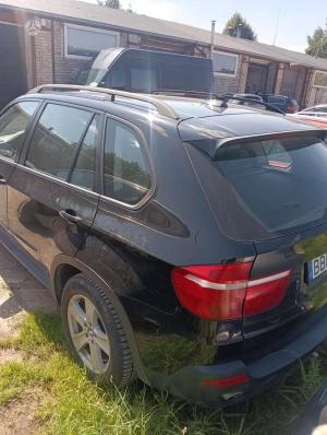 Melns BMW X5 2008 Kauņa, ar dzinēja tilpumu 2.99 L un nobraukumu 0 tūkst. km par 6500 €, foto 4 vietnē AUTOMOTO.COM.LV