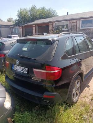 Melns BMW X5 2008 Kauņa, ar dzinēja tilpumu 2.99 L un nobraukumu 0 tūkst. km par 6500 €, foto 5 vietnē AUTOMOTO.COM.LV