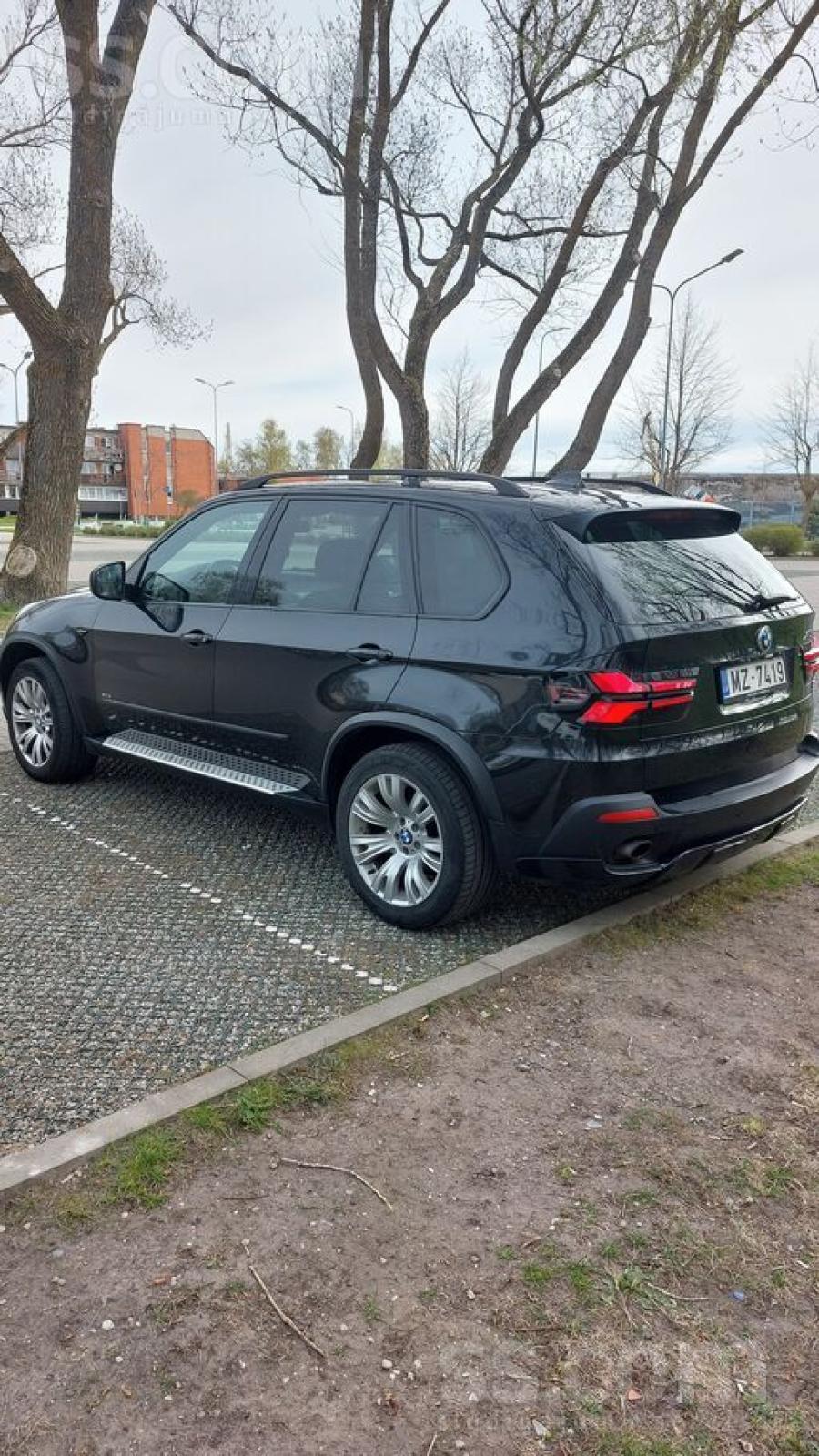 Melns BMW X5 2008 Liepāja, ar dzinēja tilpumu 3.00 L un nobraukumu 292 tūkst. km par 8700 €, foto 3 vietnē AUTOMOTO.COM.LV