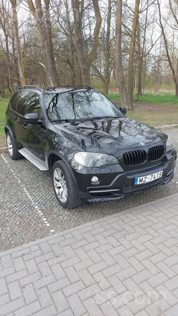 Melns BMW X5 2008 Liepāja, ar dzinēja tilpumu 3.00 L un nobraukumu 292 tūkst. km par 8700 €, foto 5 vietnē AUTOMOTO.COM.LV