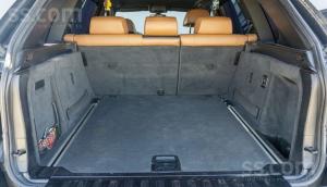 Black BMW X5 2008 in Riga, with an engine capacity of 3.00 L and mileage of 284 thousand km for 9490 €, photo 26 on AUTOMOTO.COM.LV