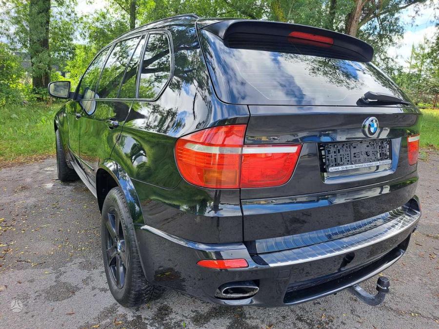 Melns BMW X5 2008 Marijampole, ar dzinēja tilpumu 2.99 L un nobraukumu 327 tūkst. km par 7998 €, foto 8 vietnē AUTOMOTO.COM.LV