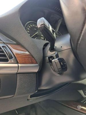 Melns BMW X5 2008 Marijampole, ar dzinēja tilpumu 2.99 L un nobraukumu 327 tūkst. km par 7998 €, foto 18 vietnē AUTOMOTO.COM.LV