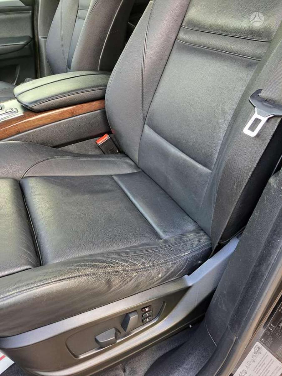 Melns BMW X5 2008 Marijampole, ar dzinēja tilpumu 2.99 L un nobraukumu 327 tūkst. km par 7998 €, foto 21 vietnē AUTOMOTO.COM.LV