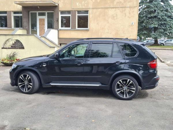 Melns BMW X5 2008 Šauļi, ar dzinēja tilpumu 2.99 L un nobraukumu 525 tūkst. km par 7900 €, foto 4 vietnē AUTOMOTO.COM.LV