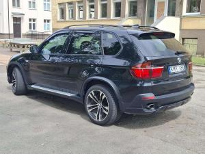 Black BMW X5 2008 in Siauliai, with an engine capacity of 2.99 L and mileage of 525 thousand km for 7900 €, photo 7 on AUTOMOTO.COM.LV