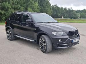 Black BMW X5 2008 in Siauliai, with an engine capacity of 2.99 L and mileage of 525 thousand km for 7900 €, photo 14 on AUTOMOTO.COM.LV