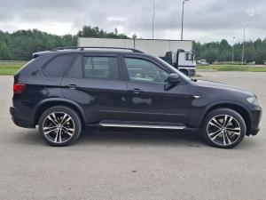 Black BMW X5 2008 in Siauliai, with an engine capacity of 2.99 L and mileage of 525 thousand km for 7900 €, photo 15 on AUTOMOTO.COM.LV