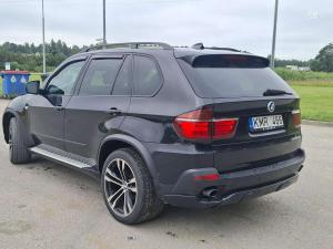 Black BMW X5 2008 in Siauliai, with an engine capacity of 2.99 L and mileage of 525 thousand km for 7900 €, photo 18 on AUTOMOTO.COM.LV