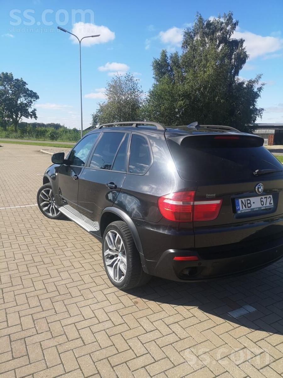 Melns BMW X5 2008 Cēsis, ar dzinēja tilpumu 3.00 L un nobraukumu 313 tūkst. km par 7900 €, foto 3 vietnē AUTOMOTO.COM.LV