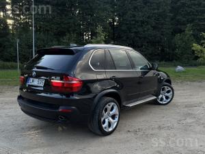 Черный БМВ Х5 2008 в Рига, объемом двигателя 3.00 л и пробегом 0 тыс. км за 8500 €, фото 5 на AUTOMOTO.COM.LV