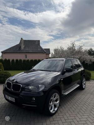 Black BMW X5 2008 in Vilnius, with an engine capacity of 2.99 L and mileage of 343 thousand km for 7500 €, photo 4 on AUTOMOTO.COM.LV