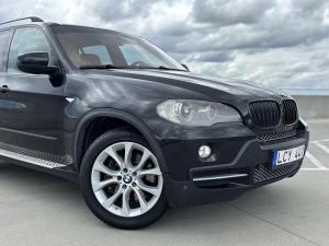 Black BMW X5 2008 in Vilnius, with an engine capacity of 2.99 L and mileage of 344 thousand km for 5899 €, photo 4 on AUTOMOTO.COM.LV