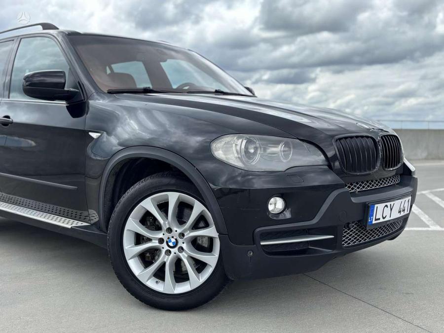 Black BMW X5 2008 in Vilnius, with an engine capacity of 2.99 L and mileage of 344 thousand km for 5899 €, photo 4 on AUTOMOTO.COM.LV